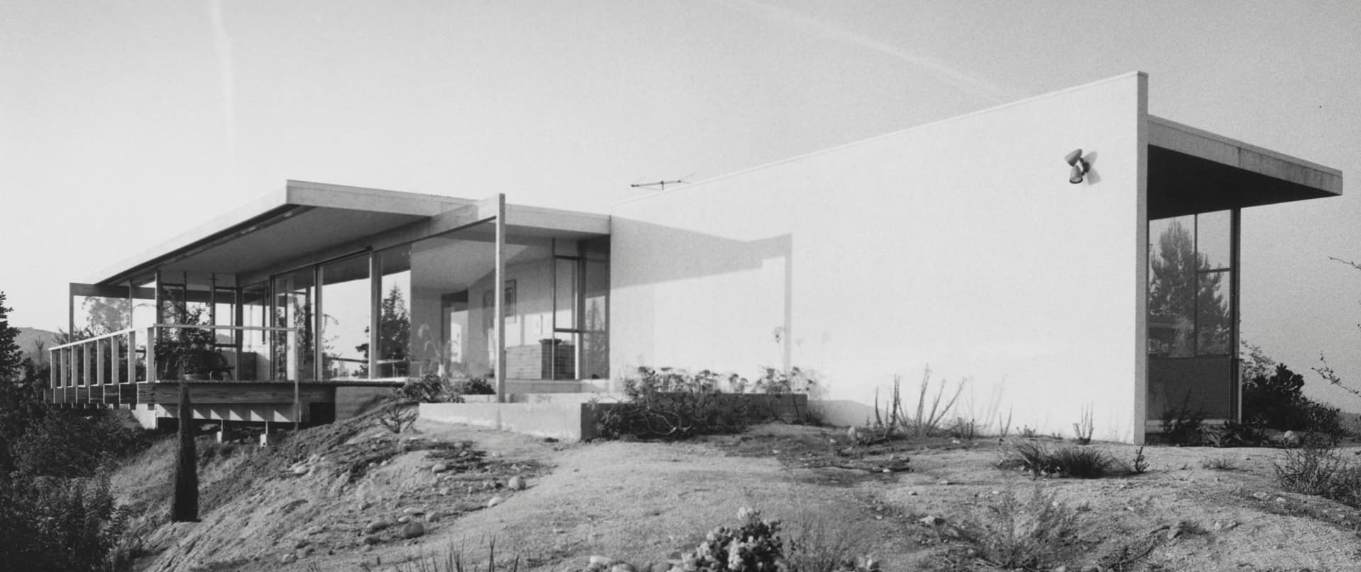 One of Richard Neutra's Masterpieces is for Sale - Western Living Magazine