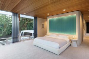 The Iconic Eppich II from Arthur Erickson Just Came on the Market