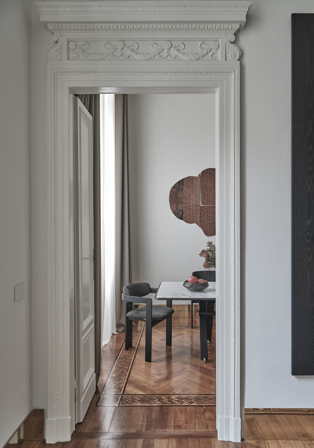 Homes Abroad: Tour the Casa Mia a Milano in Italy