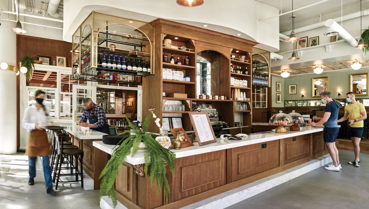 5 Beautiful Restaurant Bars in Vancouver